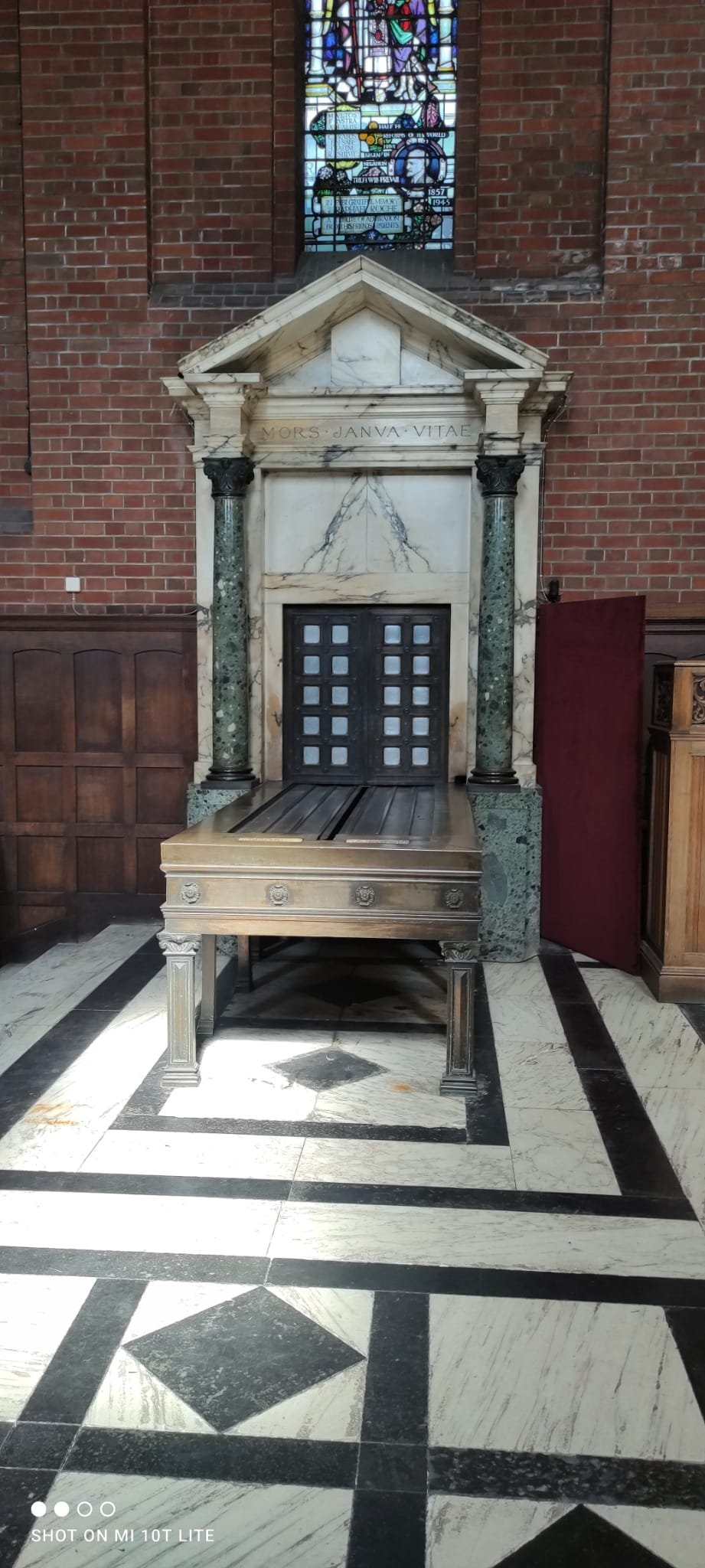 What Happens at a Hindu Funeral UK: Cremation, Hindu funeral Mantras ...